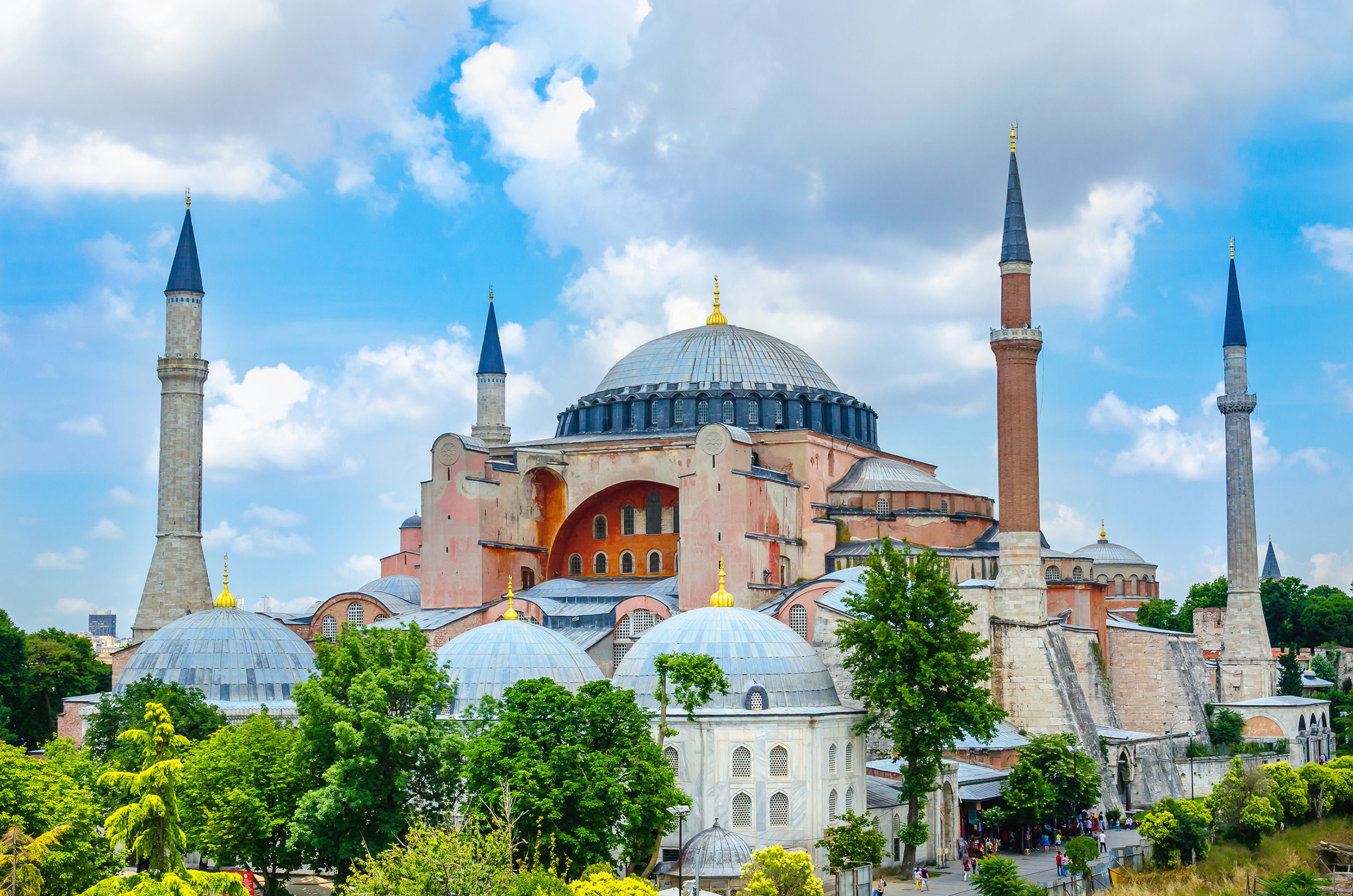 Istanbul: 4 Tage im 5* Crowne Plaza Old City & Flug nur 260€